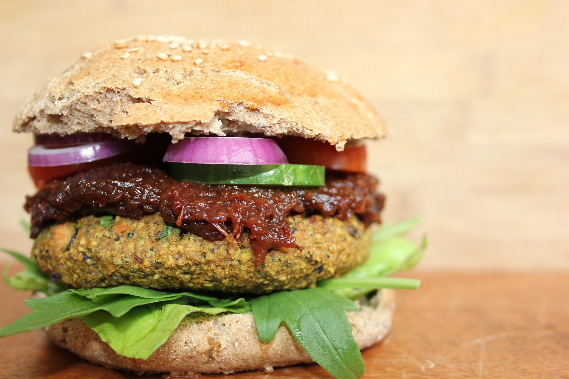 Healthier, juicier vegan burgers from vegetable waste - Nofima